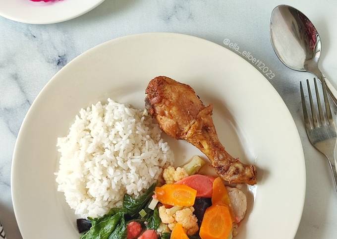 Resep Isi Piringku - Capcay Simpel Ayam Goreng oleh Ellaelloet - Cookpad