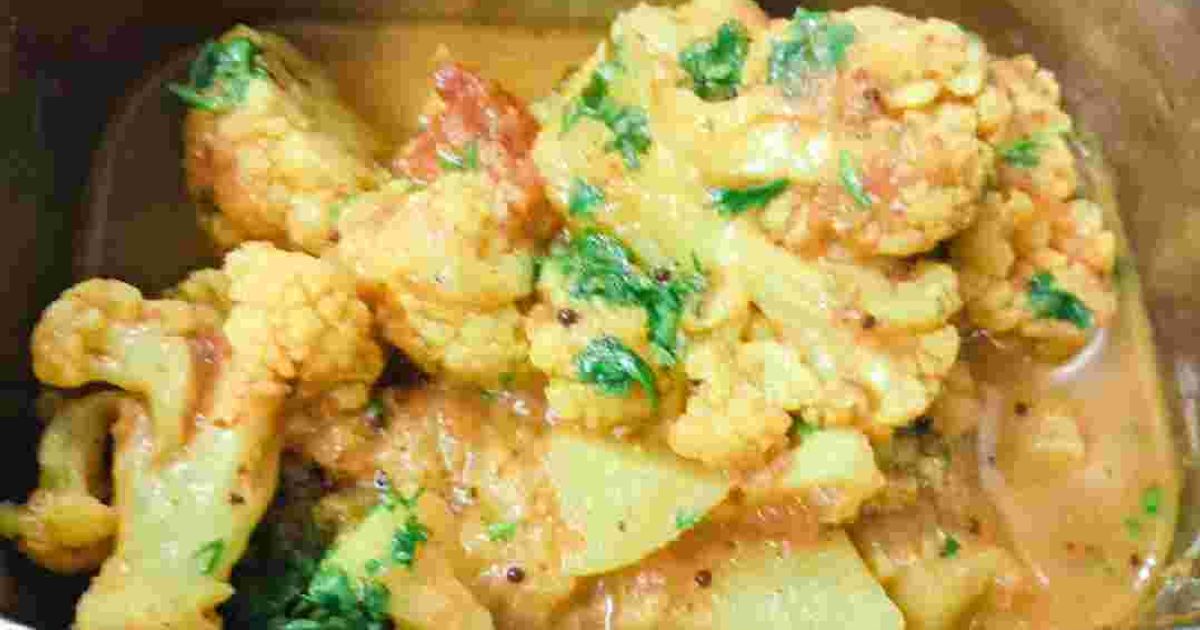 Cauliflower, Potato Gravy Masala Vegetable Recipe by Sushma Sachin ...