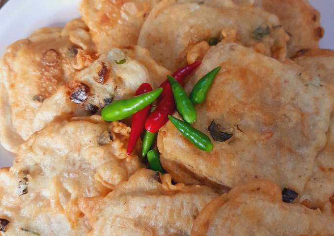 Resep Mendoan tempe simple oleh Ineke Yuliati - Cookpad