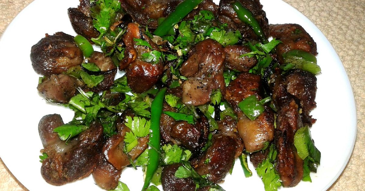 Hot Pan Fried Gizzard Recipe by Valarie Muthoni - Cookpad