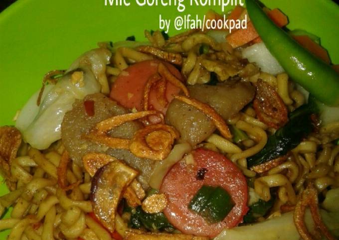 Resep Mie Goreng Komplit oleh Dish by Ifah - Cookpad