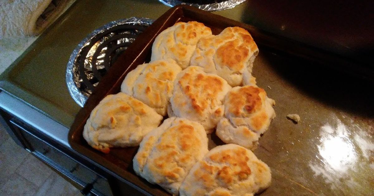 Patsy's Buttermilk Biscuits Recipe by Earl Hampton