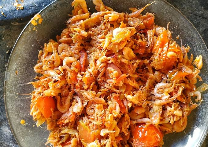 Resep Oseng udang sungai oleh Saluna Mahira - Cookpad