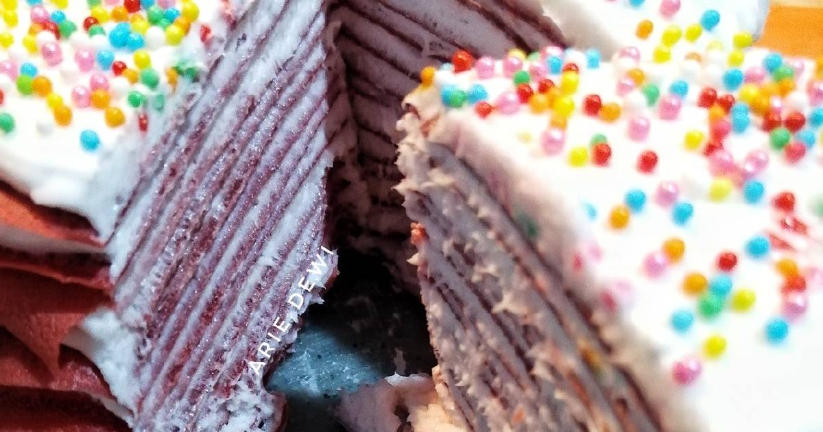 Resep Red Velvet Mile Crepes Cake oleh arie dewi - Cookpad