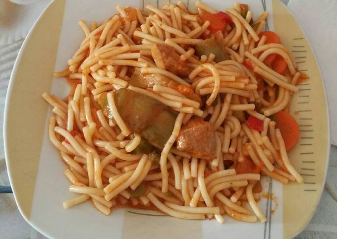 Fideos con verdura Receta de Conchy Domper Franco- Cookpad