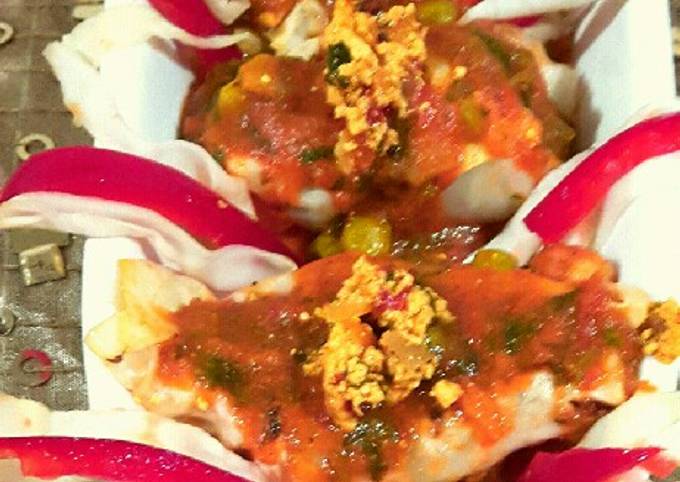 Paneer packets in tomato gravy Recipe by Aparna Keswani - Cookpad