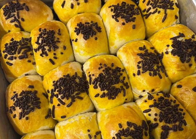 Resep Bolen pisang coklat keju oleh Avny Aditama - Cookpad