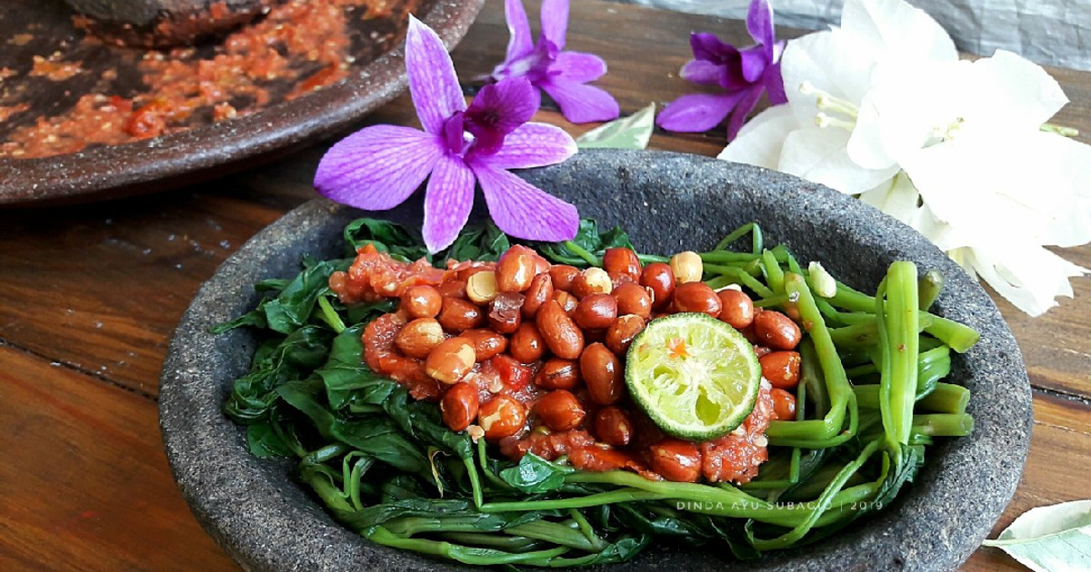 Resep Plecing Kangkung oleh Dinda Ayu Subagio (DCS) - Cookpad