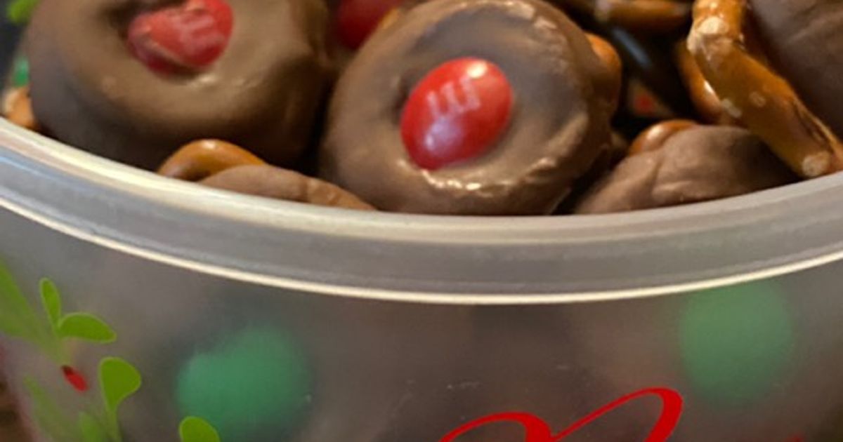 Rolo Pretzels Recipe by 🌈NinjaMommaKitchen🌈