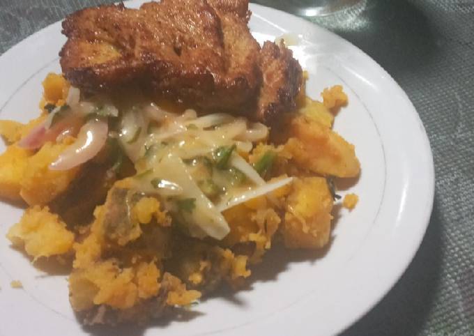 Papas alineadas con carne frita y ají Receta de Luli- Cookpad