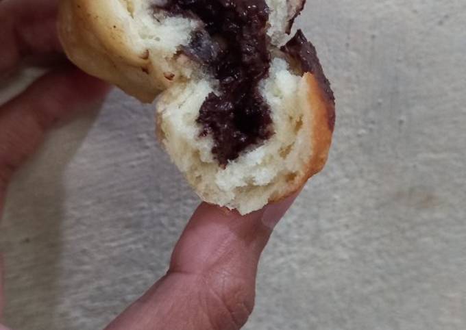 Resep Roti Goreng isi Coklat oleh Esti Liani - Cookpad