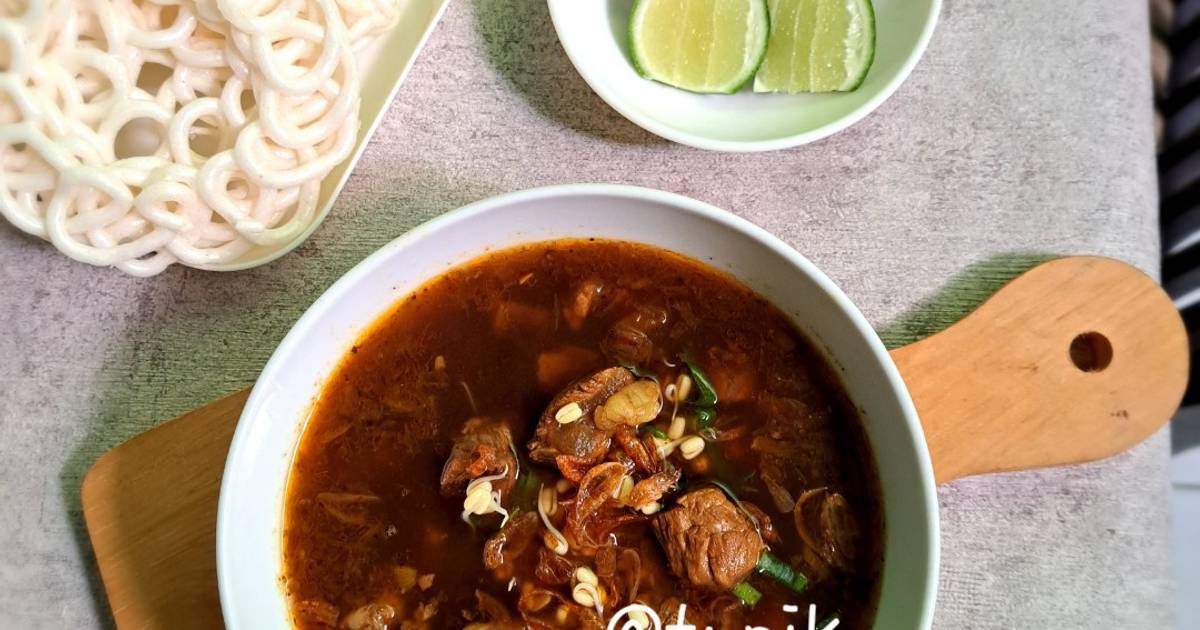 Resep Rawon tradisional Jawa dengan daging sapi empuk