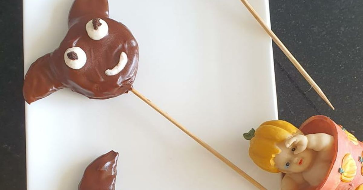 Chocolate Bats Recipe by Foodie Murtuz - Cookpad