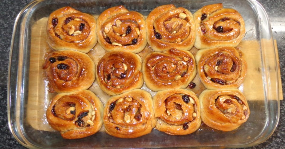 Cinnamon Rolls With Honey Glaze Recipe By Jon Michelena
