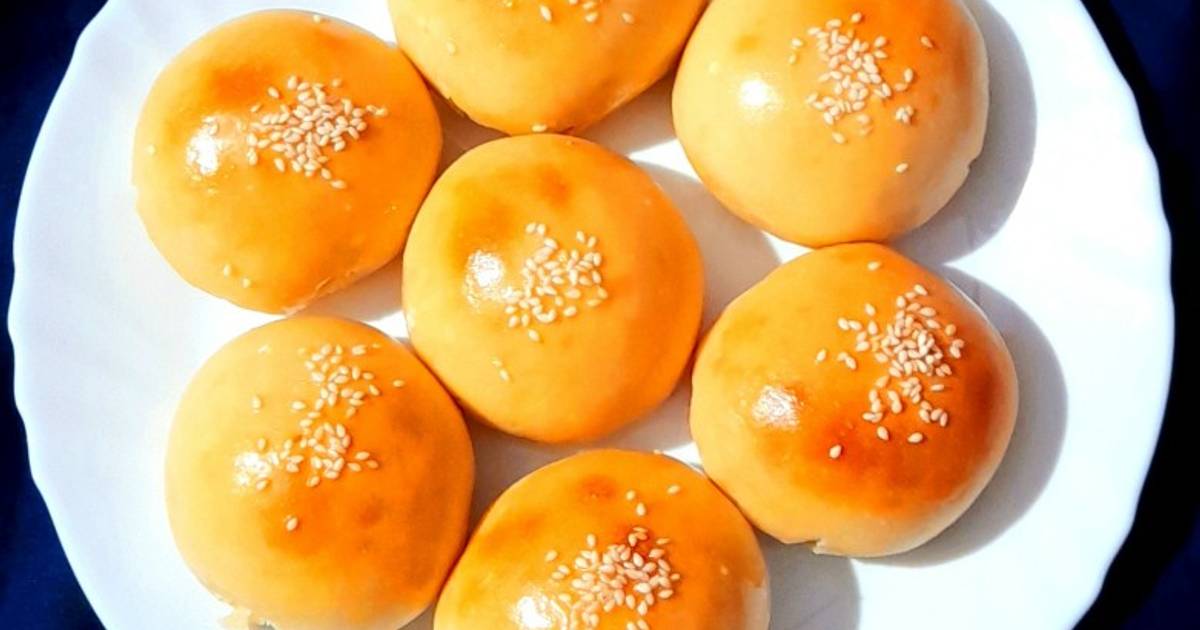 Sweet Jam Buns Recipe by Sanuber Ashrafi - Cookpad