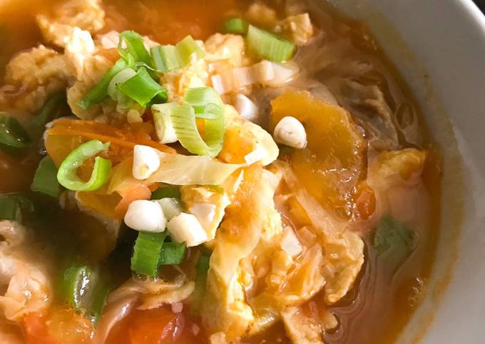 Resep Sup Tomat Telur oleh Bunga Rifka - Cookpad