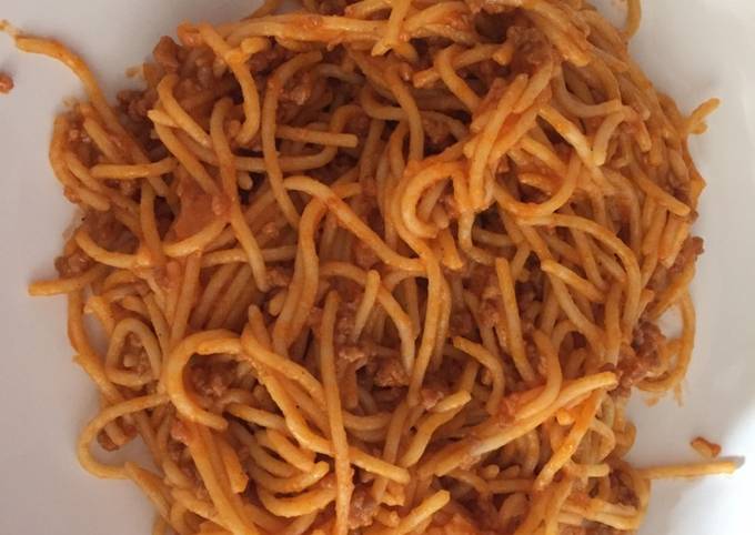 Spaghetti con carne y tomate Receta de tonychef- Cookpad