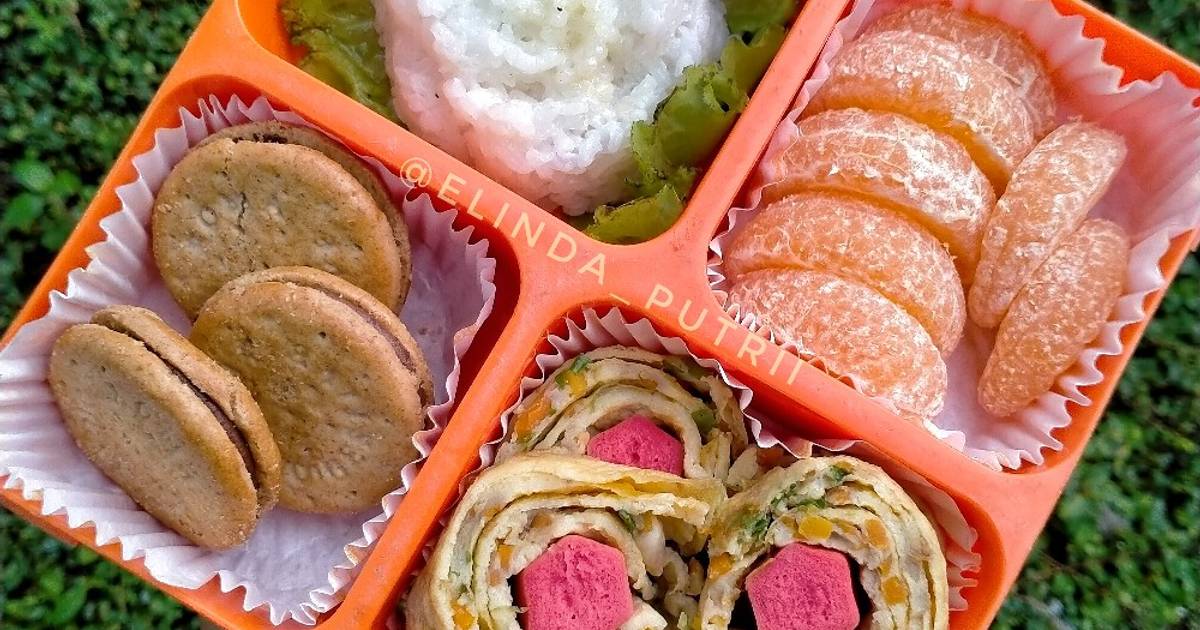 Resep Bekal anak sekolah (nasi +telur gulung isi sosis +snack+jeruk ...