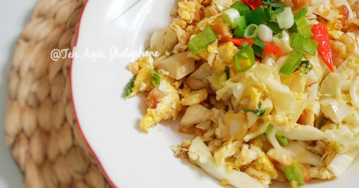 Resep Orek kubis ayam KFC (olahan bahan sisa) oleh Teh Agie - Cookpad