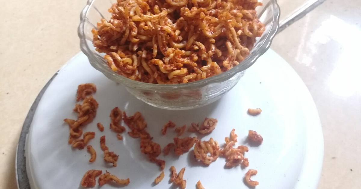 Resep Mie kremes/ Gemes/ kreasi mie instan/ mie goreng oleh ikai - Cookpad