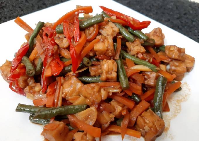 Resep Oseng Kacang Panjang, Wortel, dan Tempe oleh DAF - Cookpad