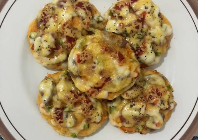 Resep Pizza mini oleh nurul afrinda - Cookpad
