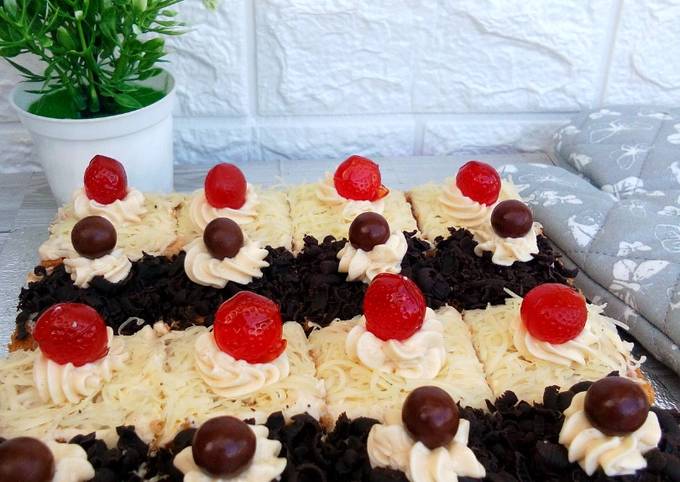 Resep Cake potong 🍰 (cake slice) oleh Evianti Abi - Cookpad