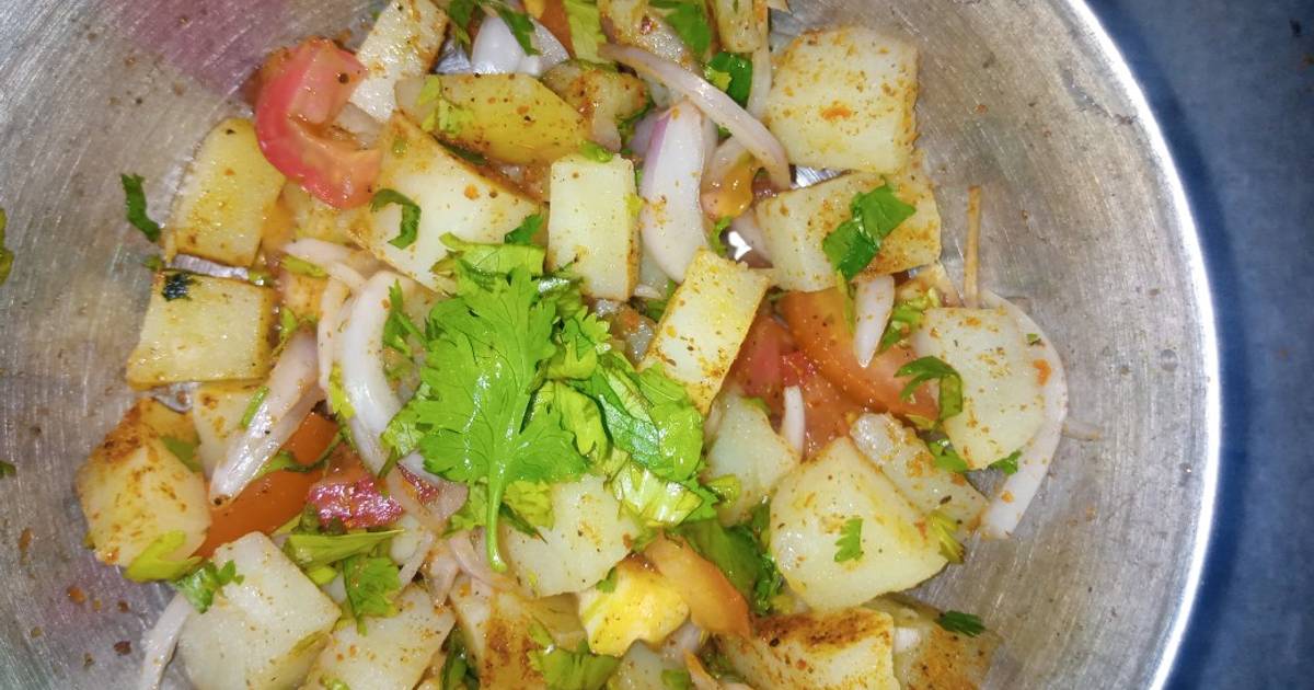 Potato Chat Recipe by Mahnoor Malik - Cookpad