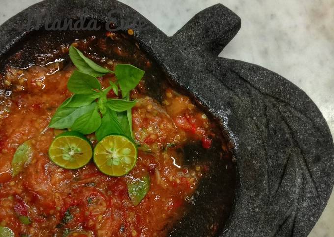 Resep Sambal Sari Laut Sambal Kemangi Oleh Manda Evie Cookpad