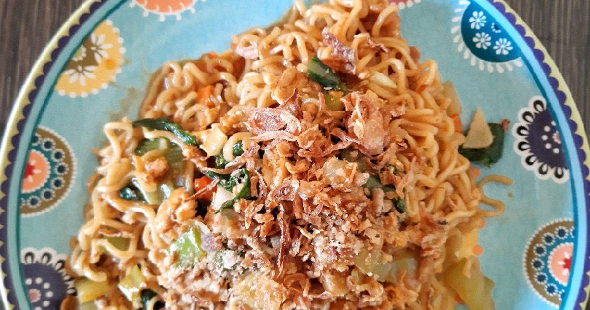 Resep Indomie Goreng Nyemek oleh Selma Lady Diana - Cookpad
