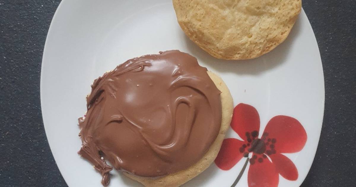 Milk Chocolate coated Biscuits Recipe by Gary Waite - Cookpad