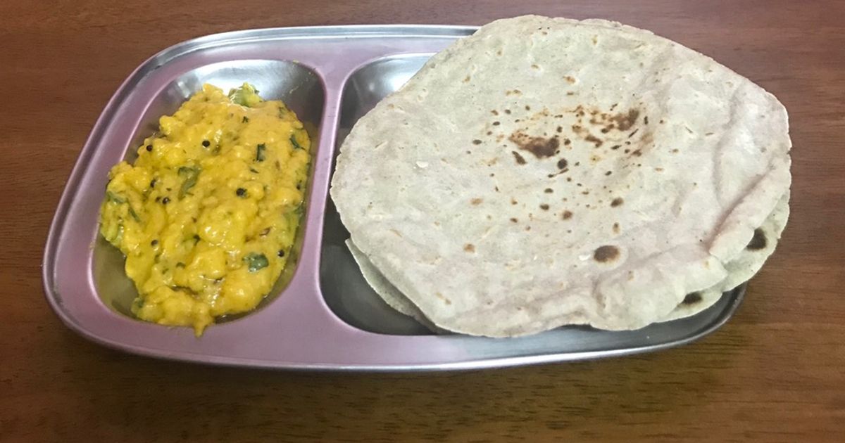 Pithla Bhakri(jowar Roti And Besan) Recipe by deoyani - Cookpad