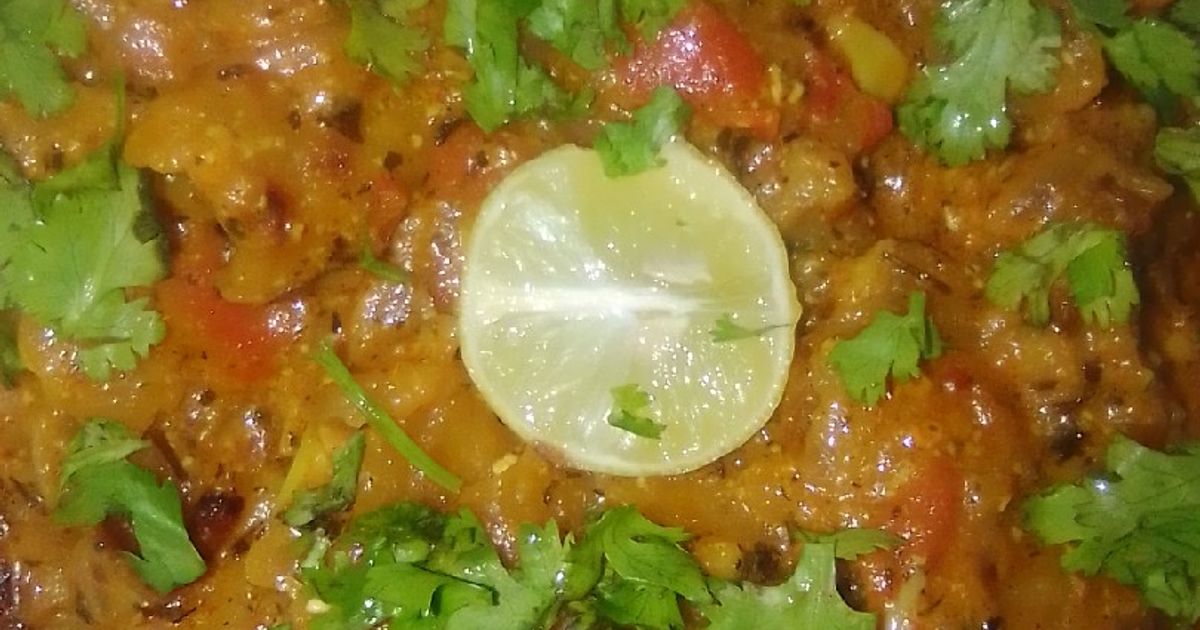 Leftover Roti Salan (Basi Roti Ka Salan 😋) Recipe by Cooking Queen ...