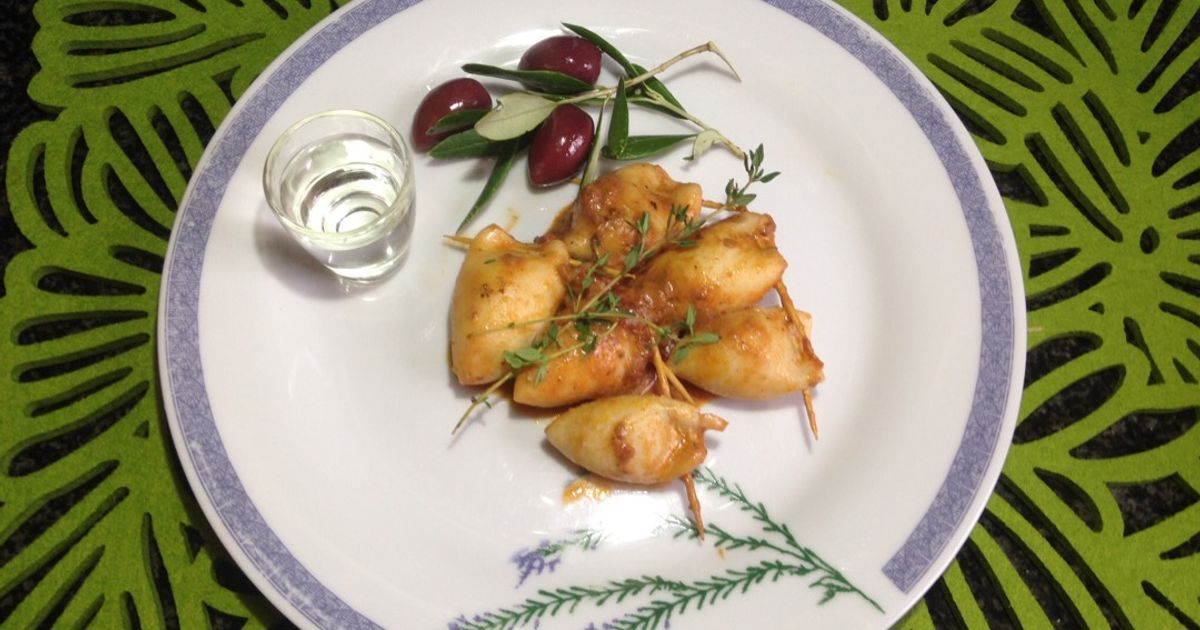 Greek Stuffed Calamari Recipe by Aislin - Cookpad