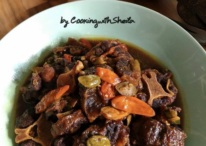 Resep Oseng Mercon Buntut Sapi oleh Cooking with Sheila - Cookpad