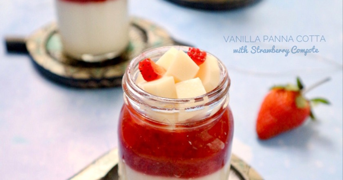 Resep Lychee Vanilla Panna Cotta Dgn Strawberry Compote oleh Moona's ...