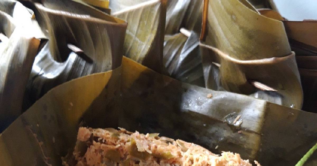 Resep Botok teri,petai cina dan daun so oleh Oca Gupita - Cookpad