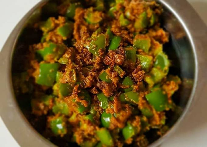 Capsicum Besan Sabji Recipe by Sathyaskitchen - Cookpad