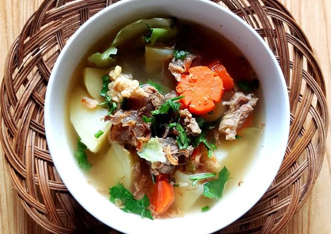 Resep Soup daging sayuran oleh Widyana Yusakh - Cookpad