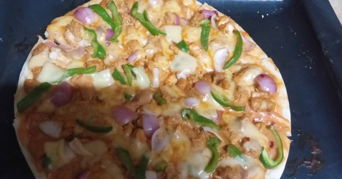 Creamy pizza Recipe by Hania Salman - Cookpad