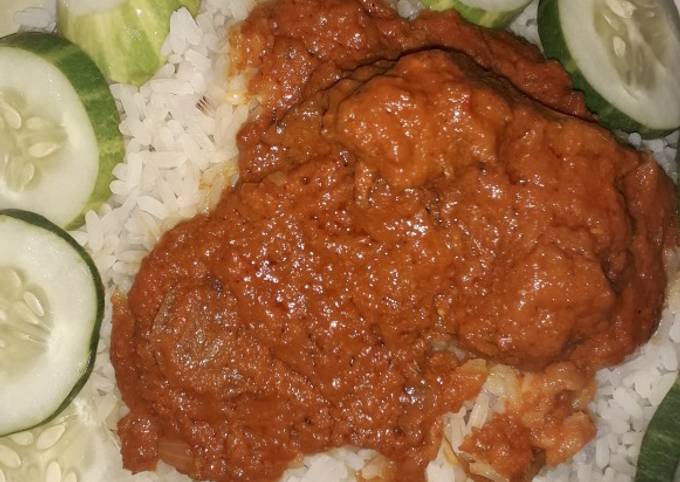 White rice,stew and cucumber Recipe by Chima baby (Abujamum) - Cookpad