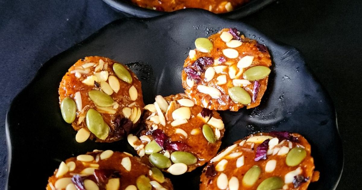 Kutchi Gur Gubit Gud Gatta Jaggery Candy Recipe by Manisha Sampat - Cookpad