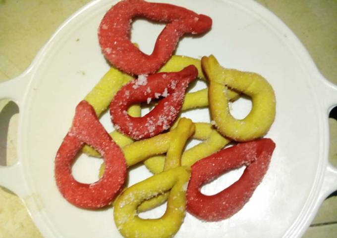 Coloured Ring shape cookies Recipe by Chef Uwani. - Cookpad