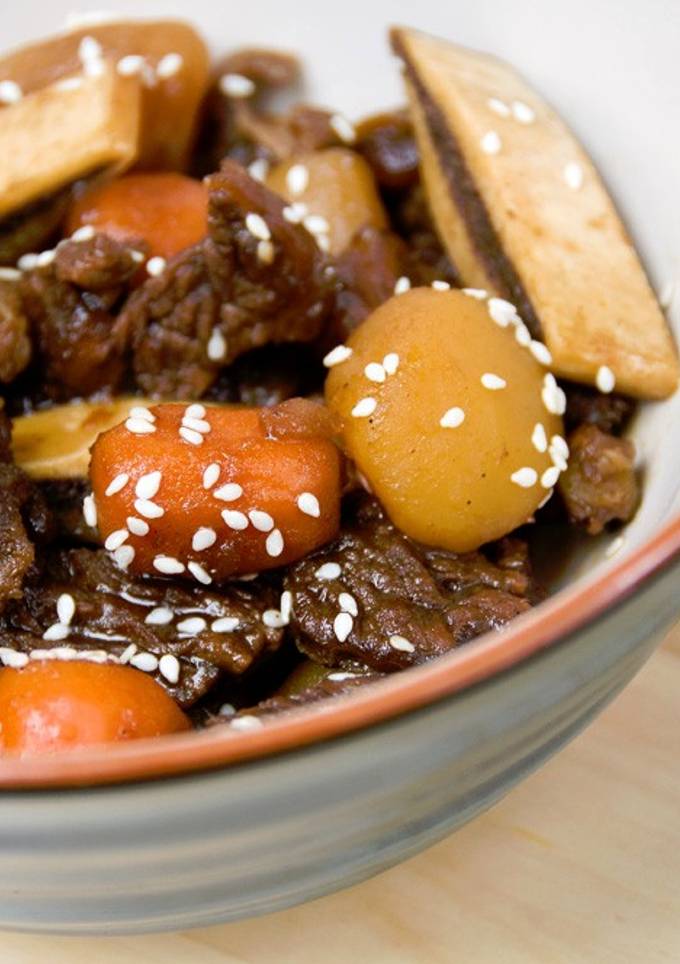 Resep Galbi Jjim - Semur Iga Sapi Korea oleh Rian Handayani - Cookpad