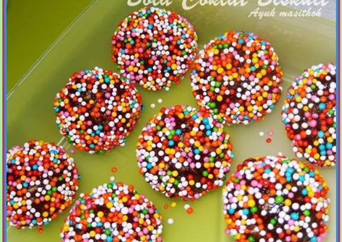 Resep Bola Coklat Biskuit oleh Ayuk.Masithoh - Cookpad