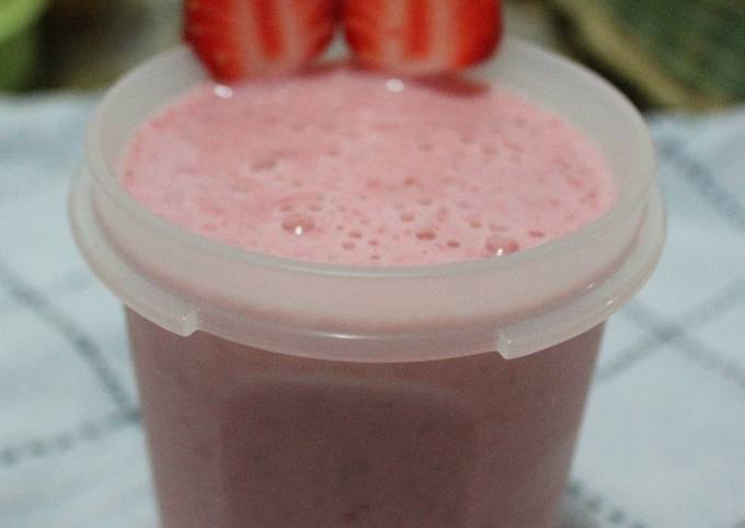 Resep Jus Strawberry oleh Yuni Kartika - Cookpad