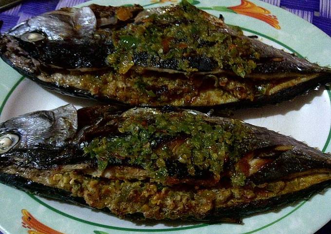 Resep Ikan Bakar Rica-rica oleh Dewi "Uwhie" - Cookpad