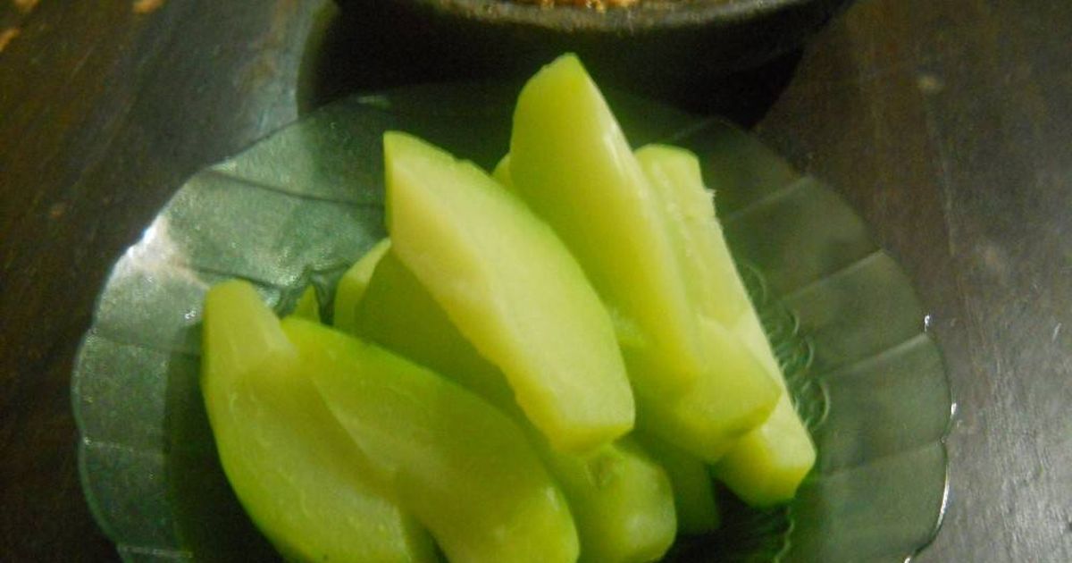 Resep Labu Siam Rebus oleh anisatur raehan - Cookpad