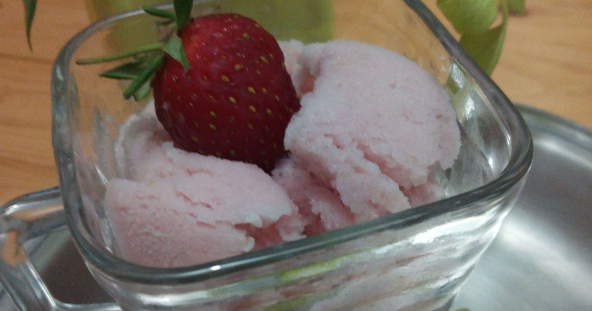Resep Es Krim Stroberi A La @Dapur Bubu oleh Renni Indritha - Cookpad