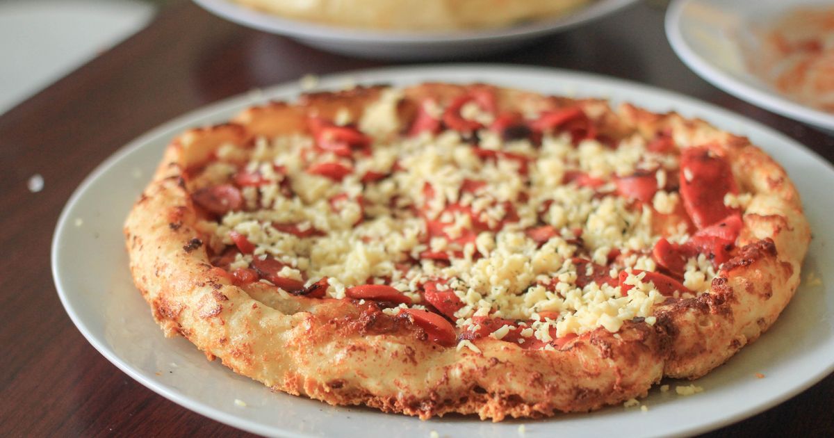 Resep Pizza Enak Dan Mudah oleh Novi Herawati - Cookpad